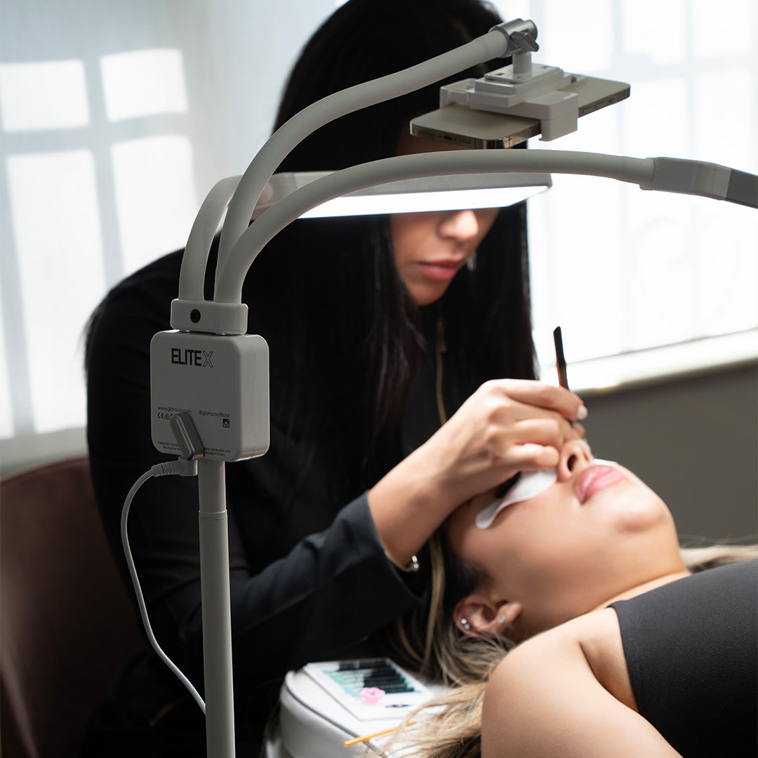 GLAMCOR | Media Mount – Versatile Extension Arm for Light Kits