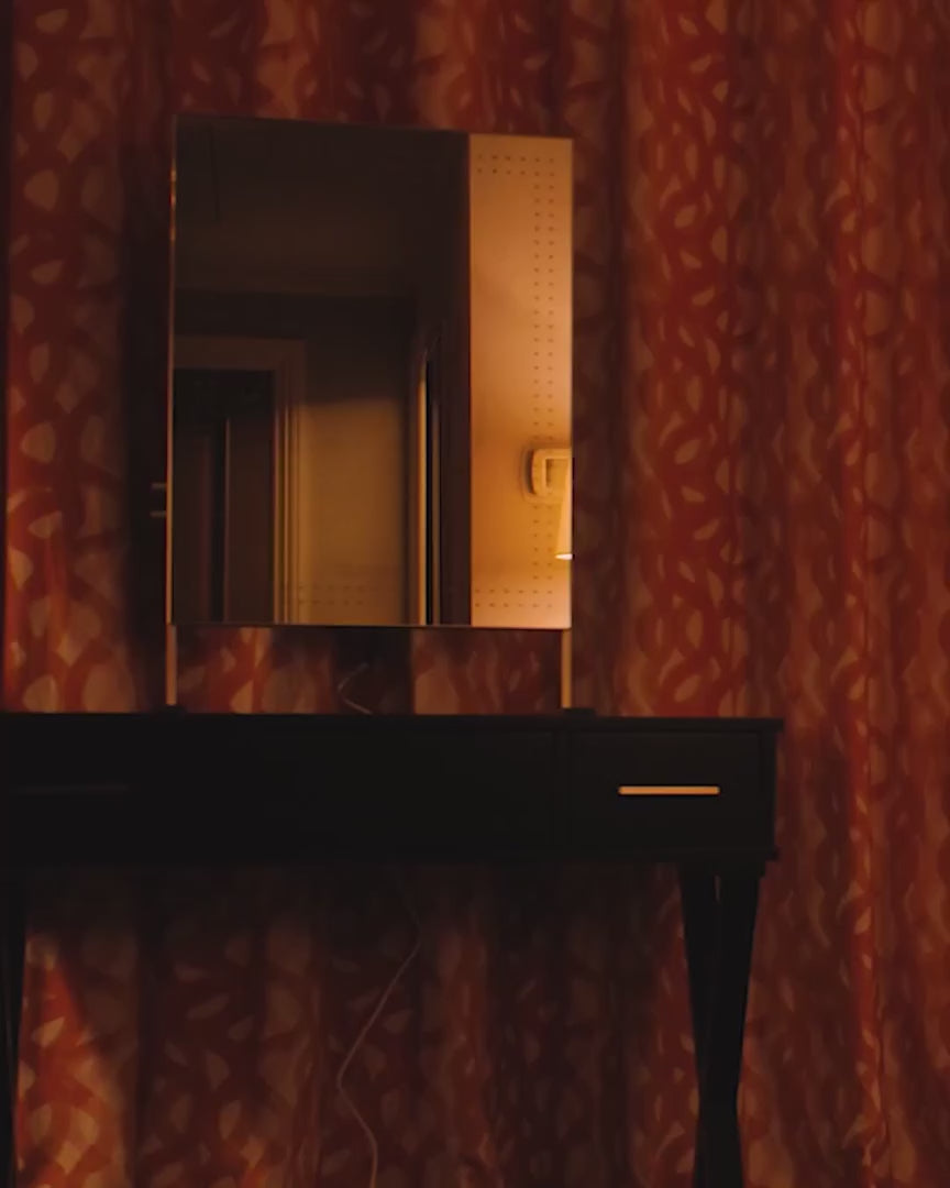 BRILLIANT MIRROR | LED Lighted Vanity Mirror | GLAMCOR